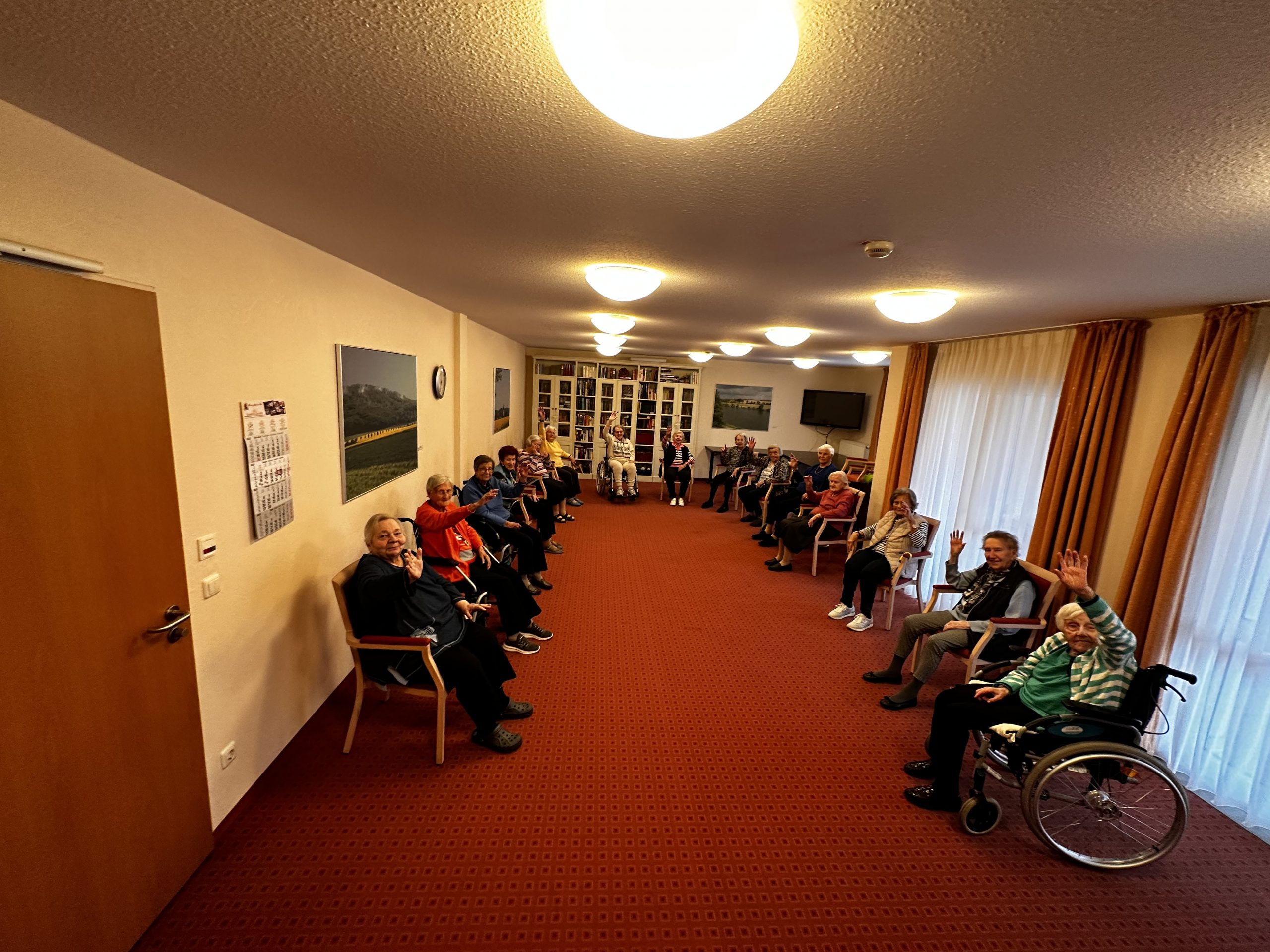 Die Sitzgymnastik im SENIOREN DOMICIL WESERLAND – DOMICIL GRUPPE